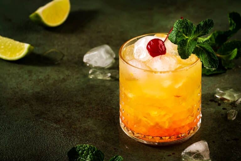 11 Fruity Alcoholic Drinks for Tropical Temptations